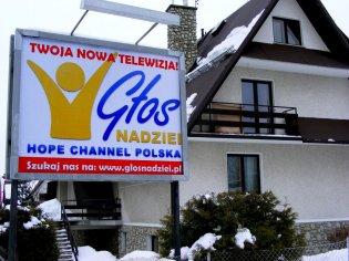 En Polonia, el lanzamiento de la televisión adventista cimenta el ...