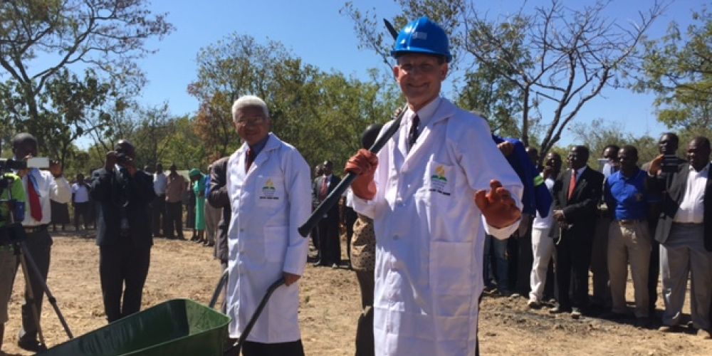 10,000 gather in Zimbabwean field for evangelistic series - Seventh-day ...