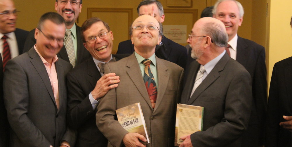 Erudito bíblico celebra su 70º aniversario de nacimiento con un libro ...
