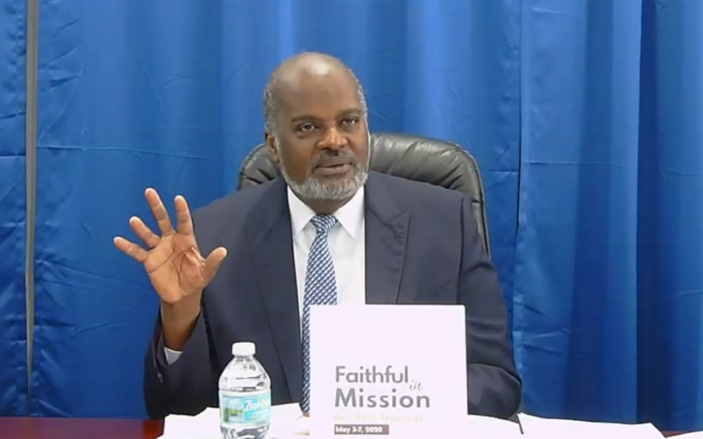 Top Adventist Leaders Pray For Church Membership, Look at Growth and ...