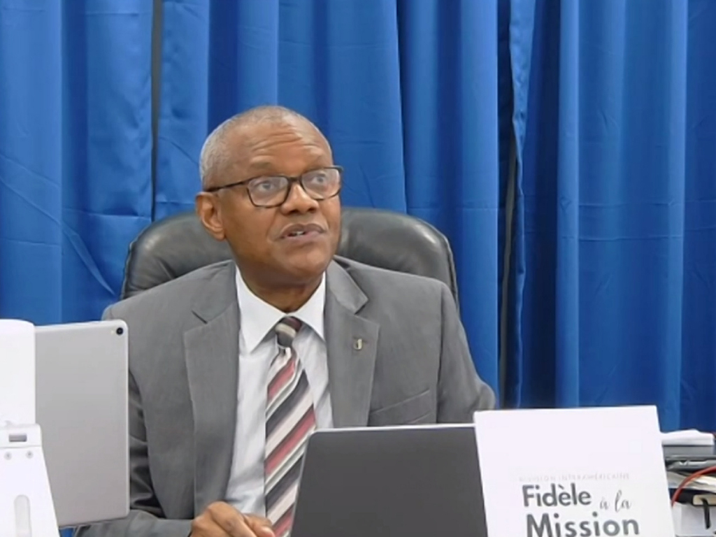 Top Adventist Leaders Pray For Church Membership, Look at Growth and ...