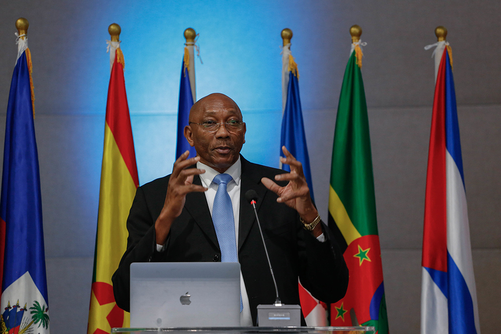 Líderes de la iglesia se enfocan en la unidad en la misión; votan ...