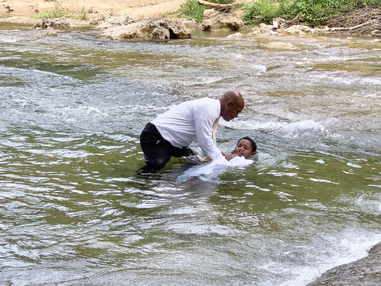 Over 11,400 Join the Adventist Church During ‘Pastors Baptism Day ...