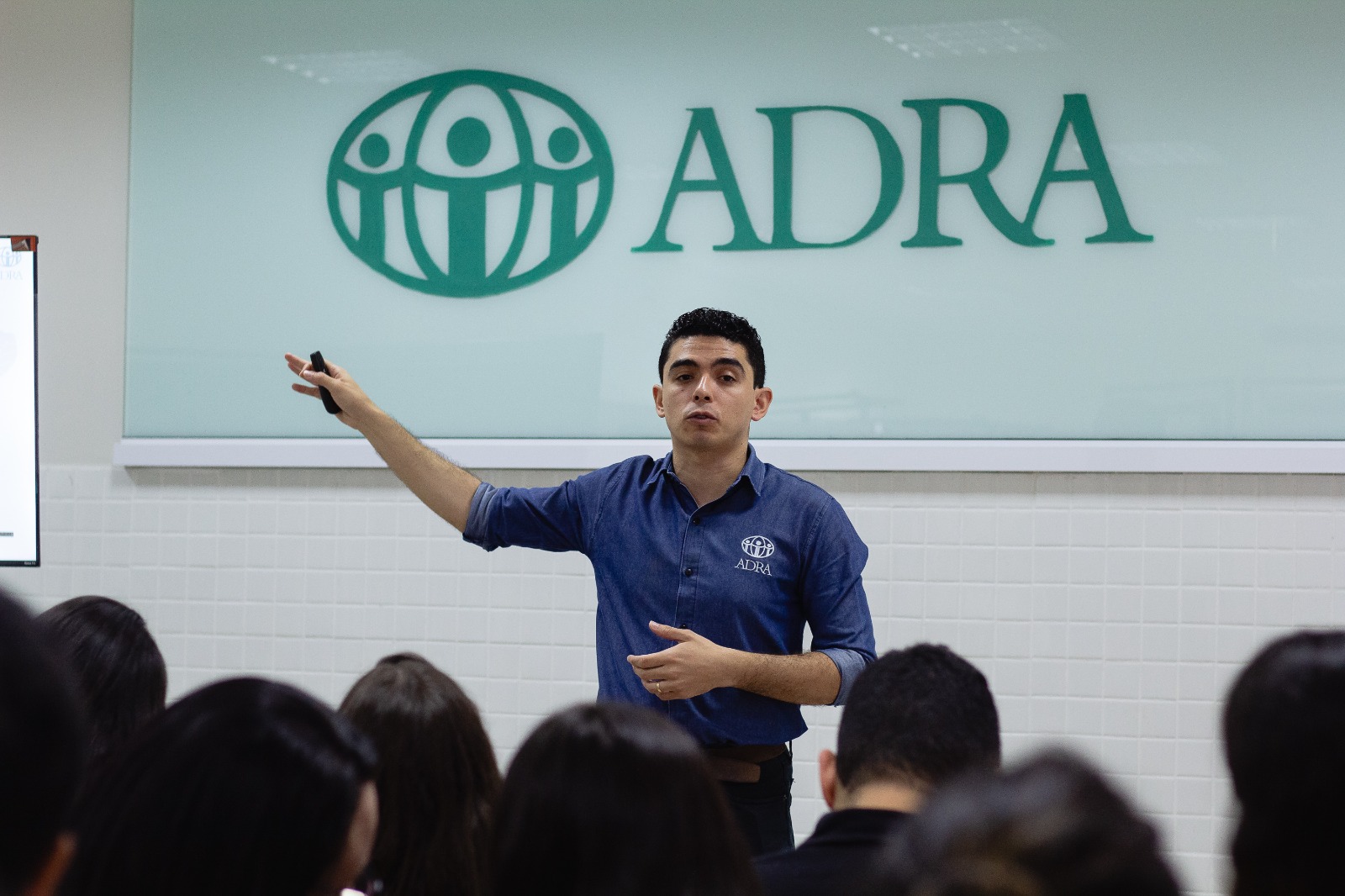 Photo Expo Displays ADRA Brazil Service to Venezuelan Refugees ...