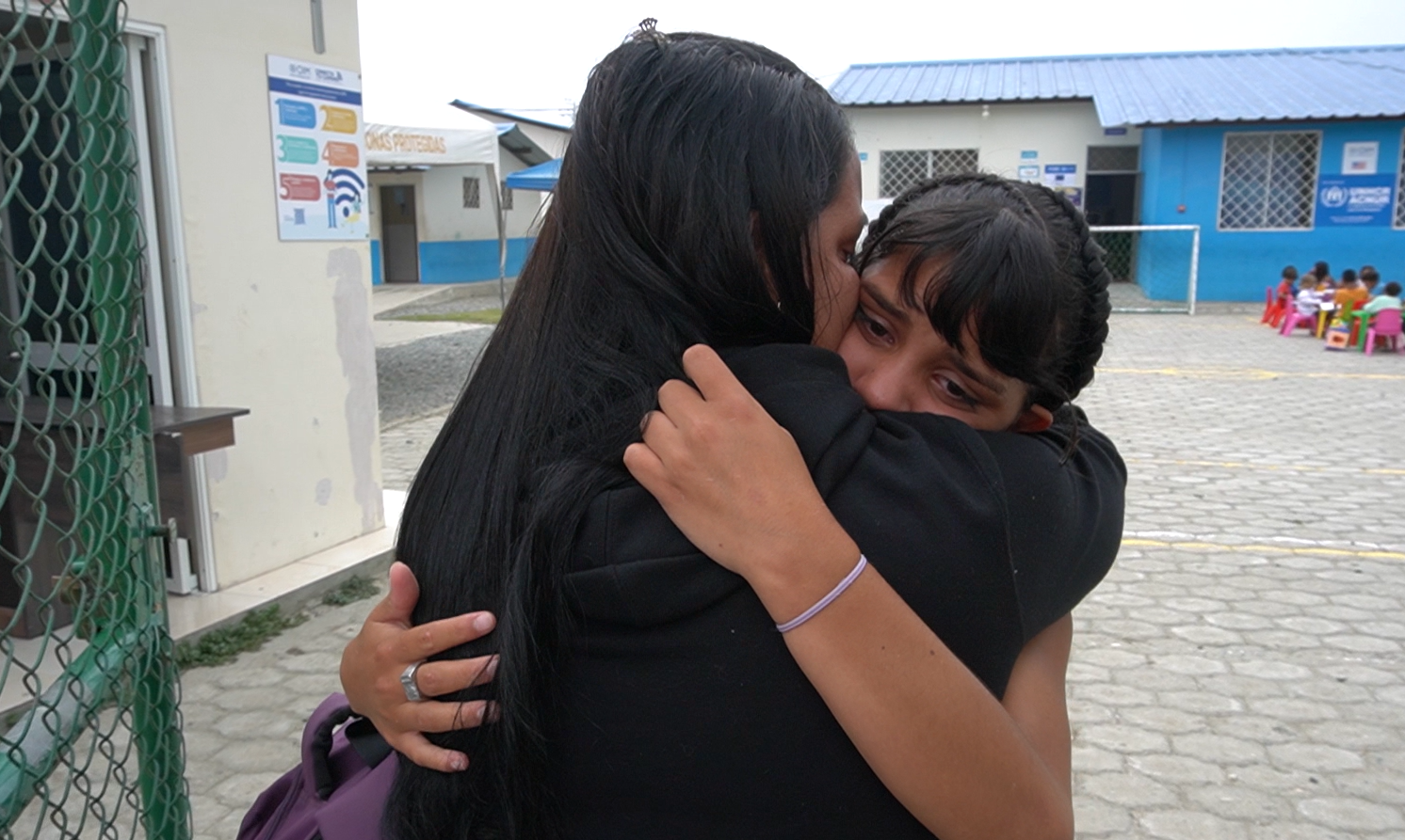Cómo ADRA rescató a una jovencita de la trata y la reunió con su ...