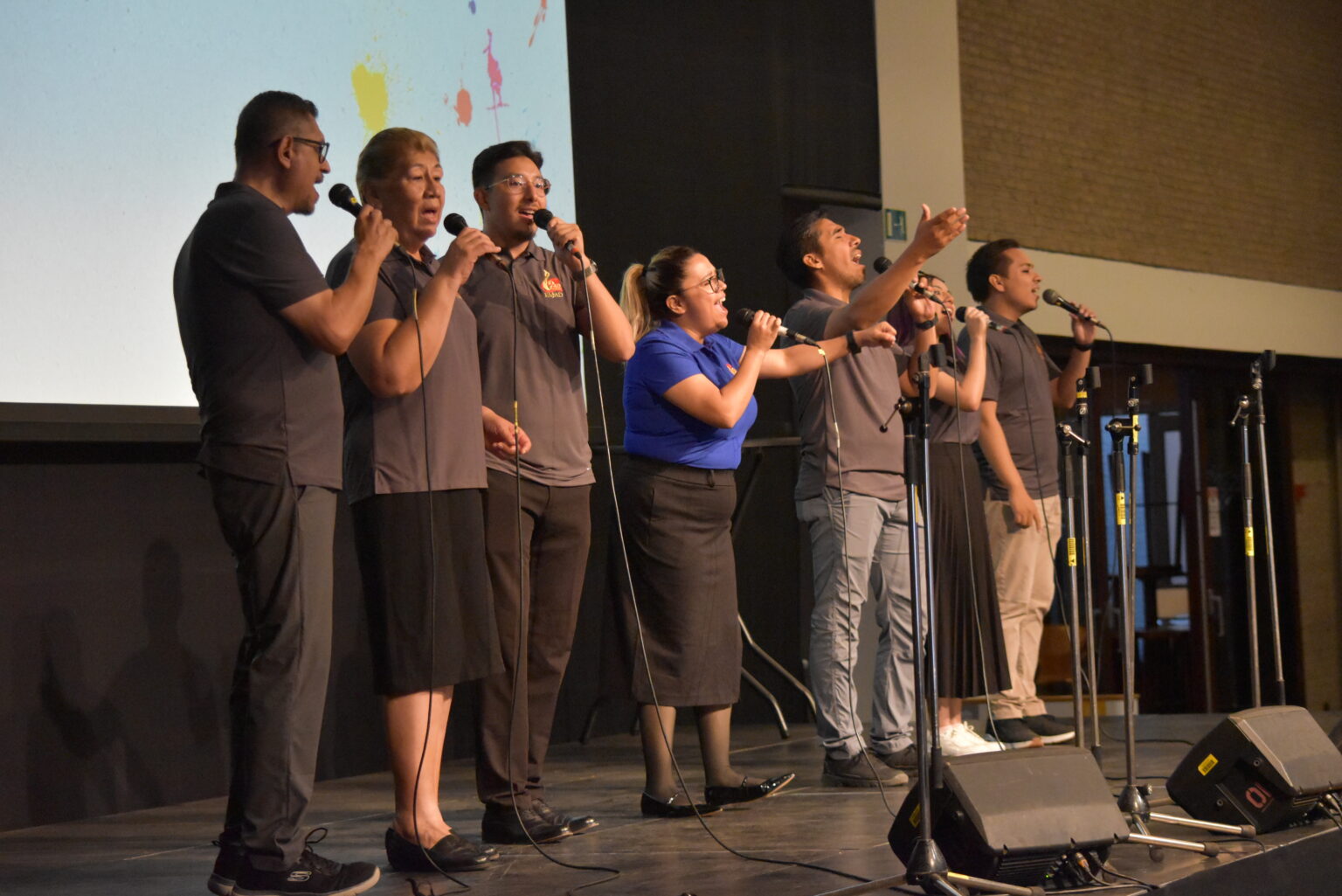 Hundreds of Hispanic Adventists From Across Europe Meet in Belgium ...